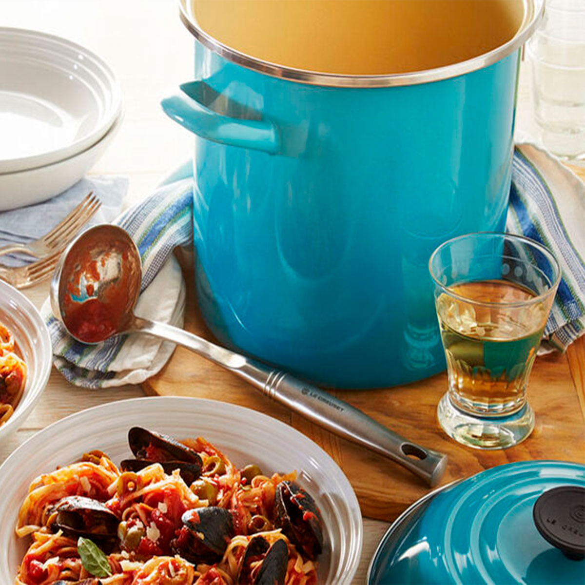 Stockpot Le Creuset Azul Caribe 22CM - Menina Shoes